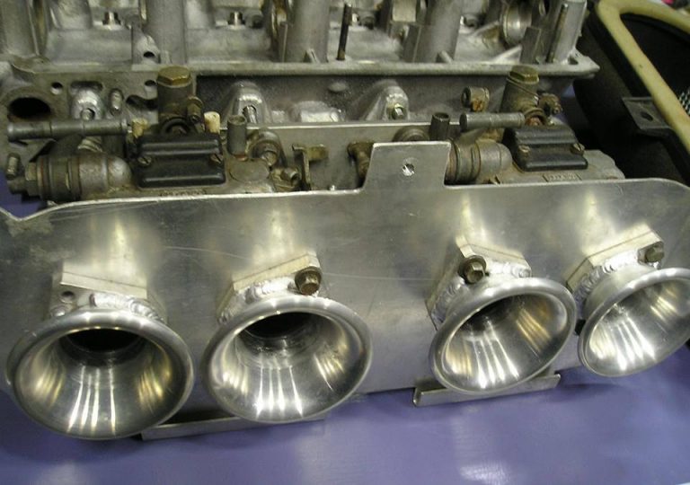 Moskovitch 412 UZAM on Dellorto carbs . – Soara Performance